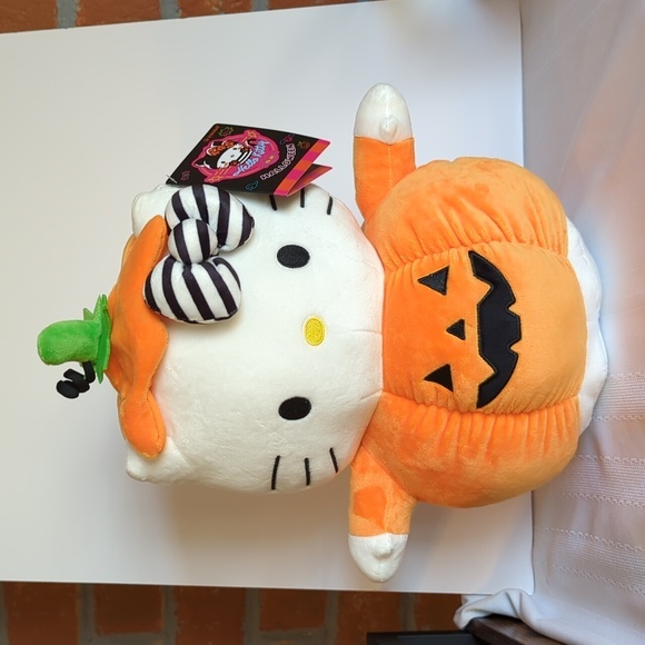 Other | Halloween Greeter Hello Kitty In Pumpkin Costume 13 Plush ...
